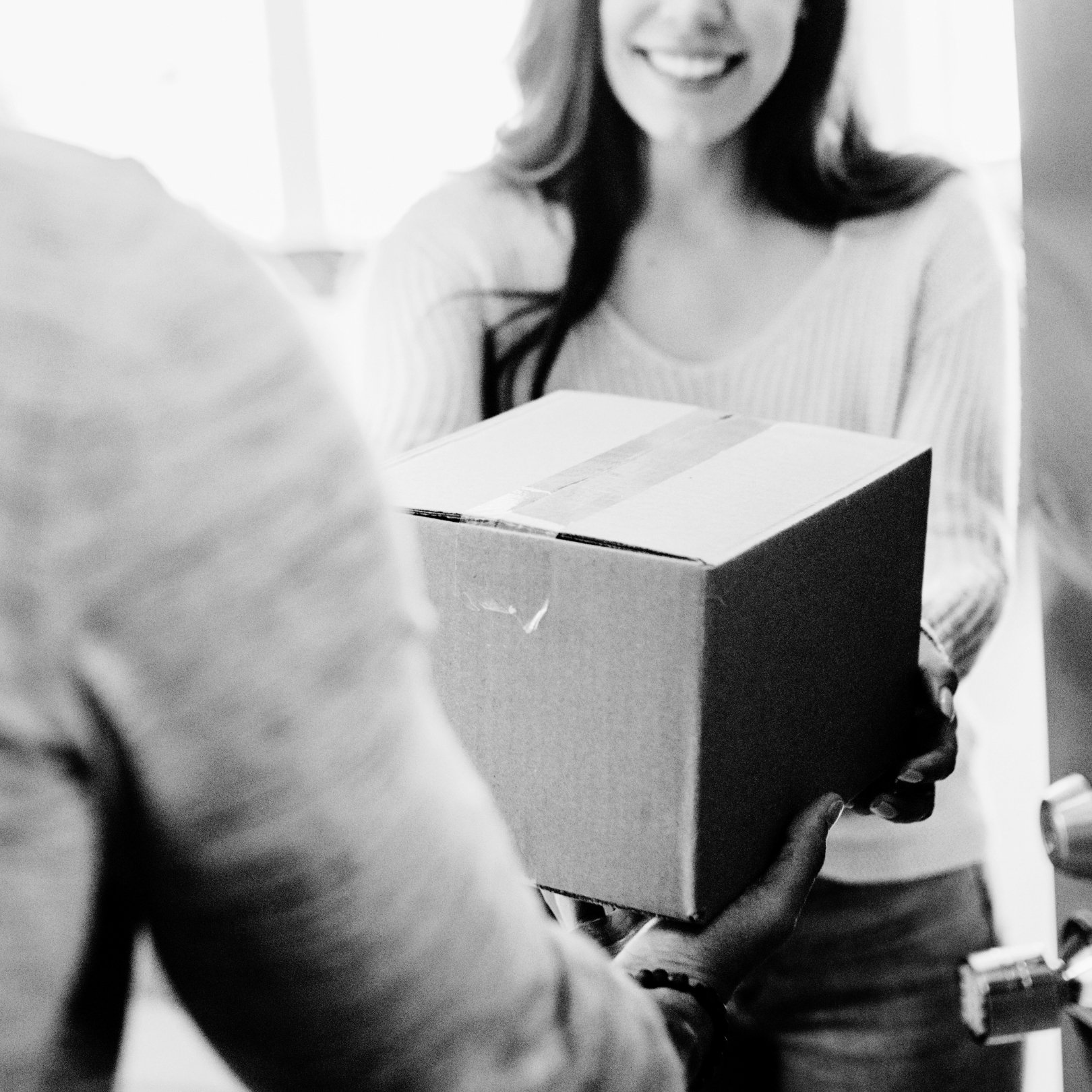 What to Do if Your Package is Stuck in Customs - Welke